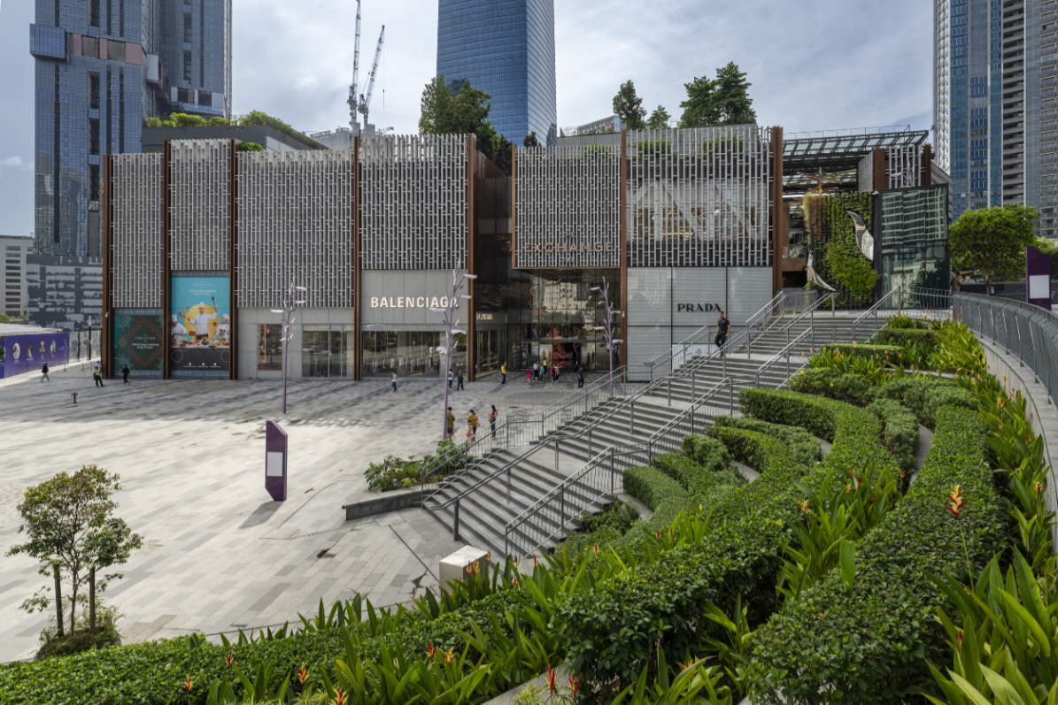 Architecture | From tracing paper to opening day